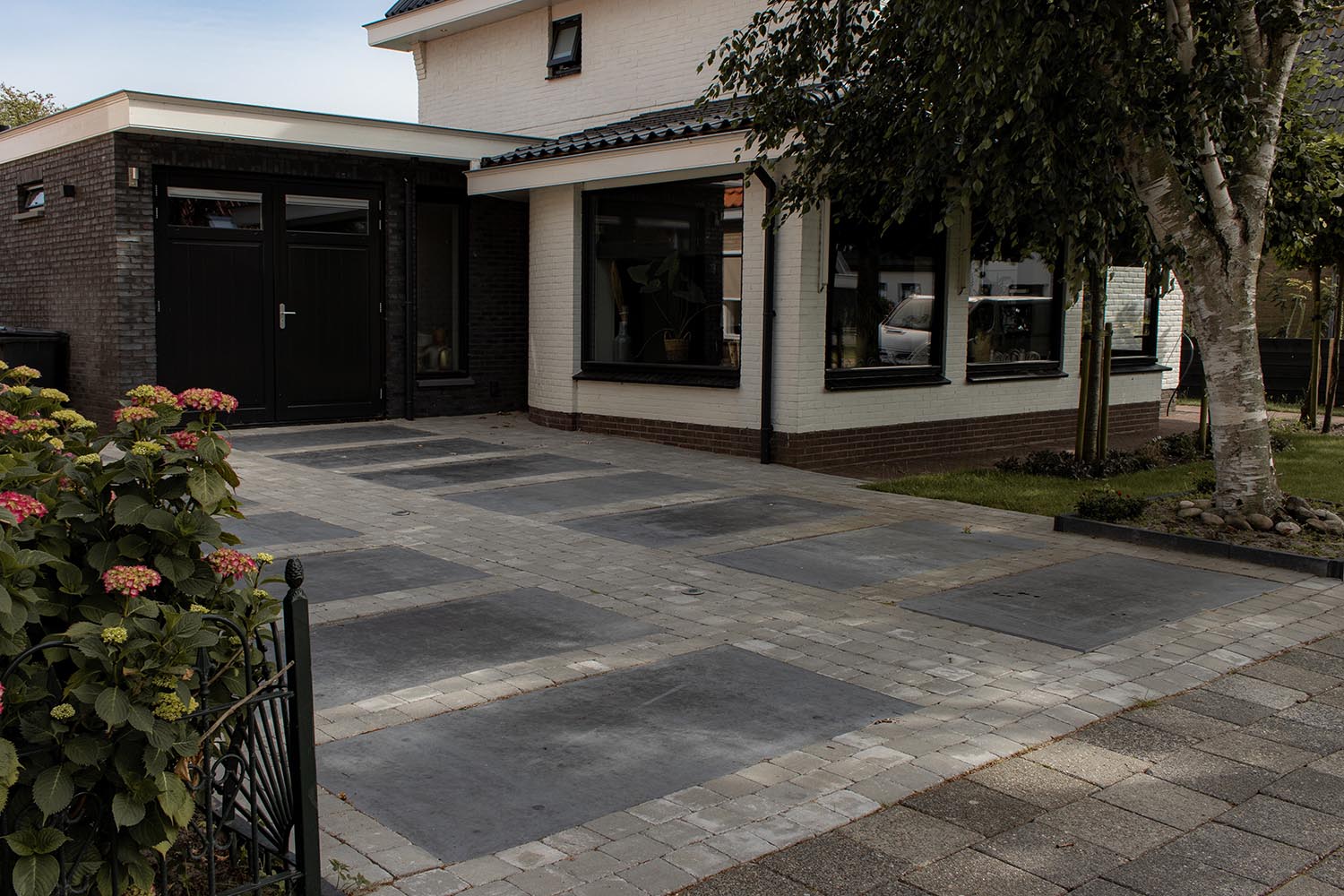 Betonplaten Le Beton Traprenovatie: Luxe, Duurzaam Verenigd. | Aanhuis